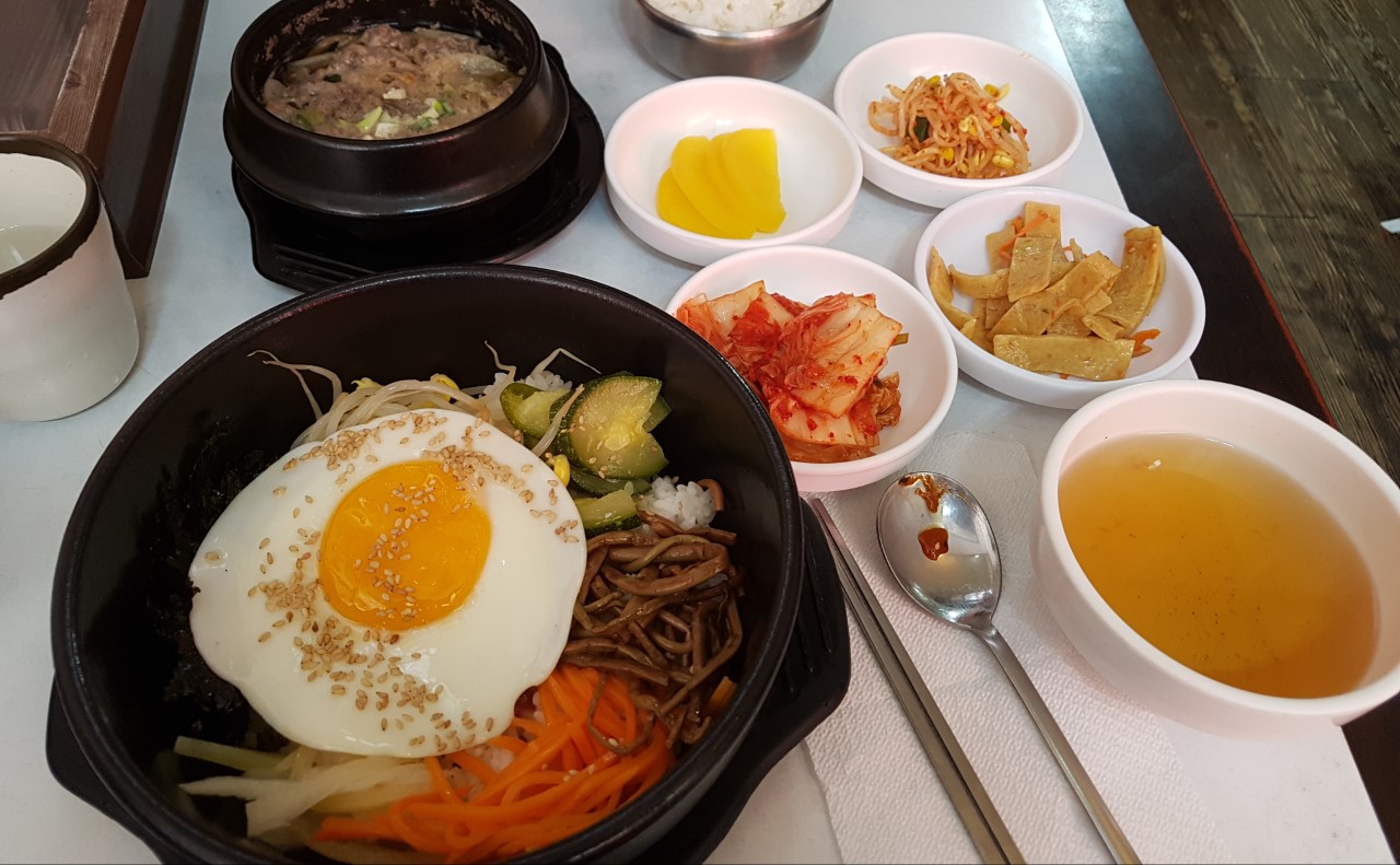 Ricetta del bibimbap: come preparare uno dei più famosi piatti coreani
