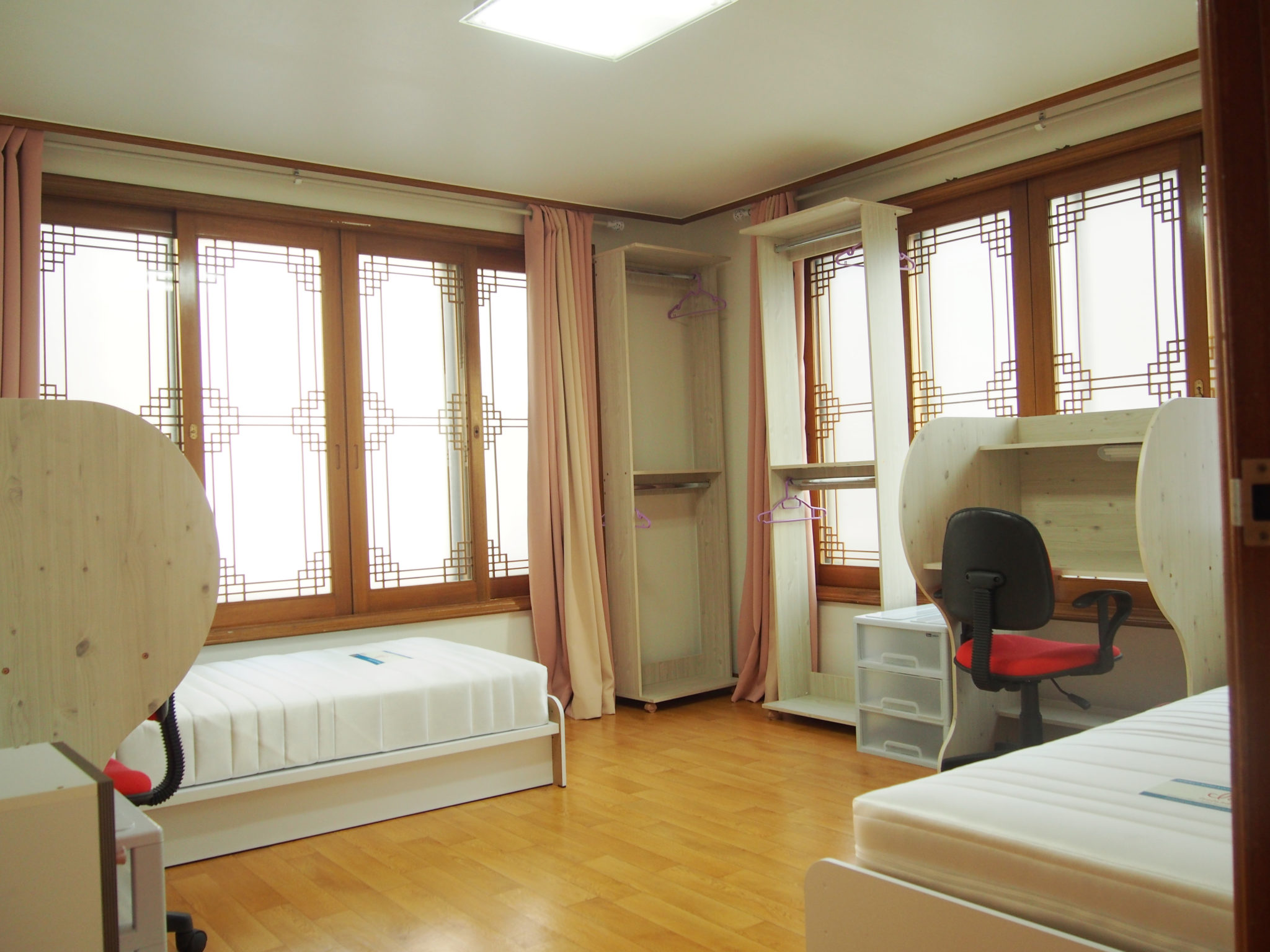 Live & Study in Korea - Go! Go! Hanguk